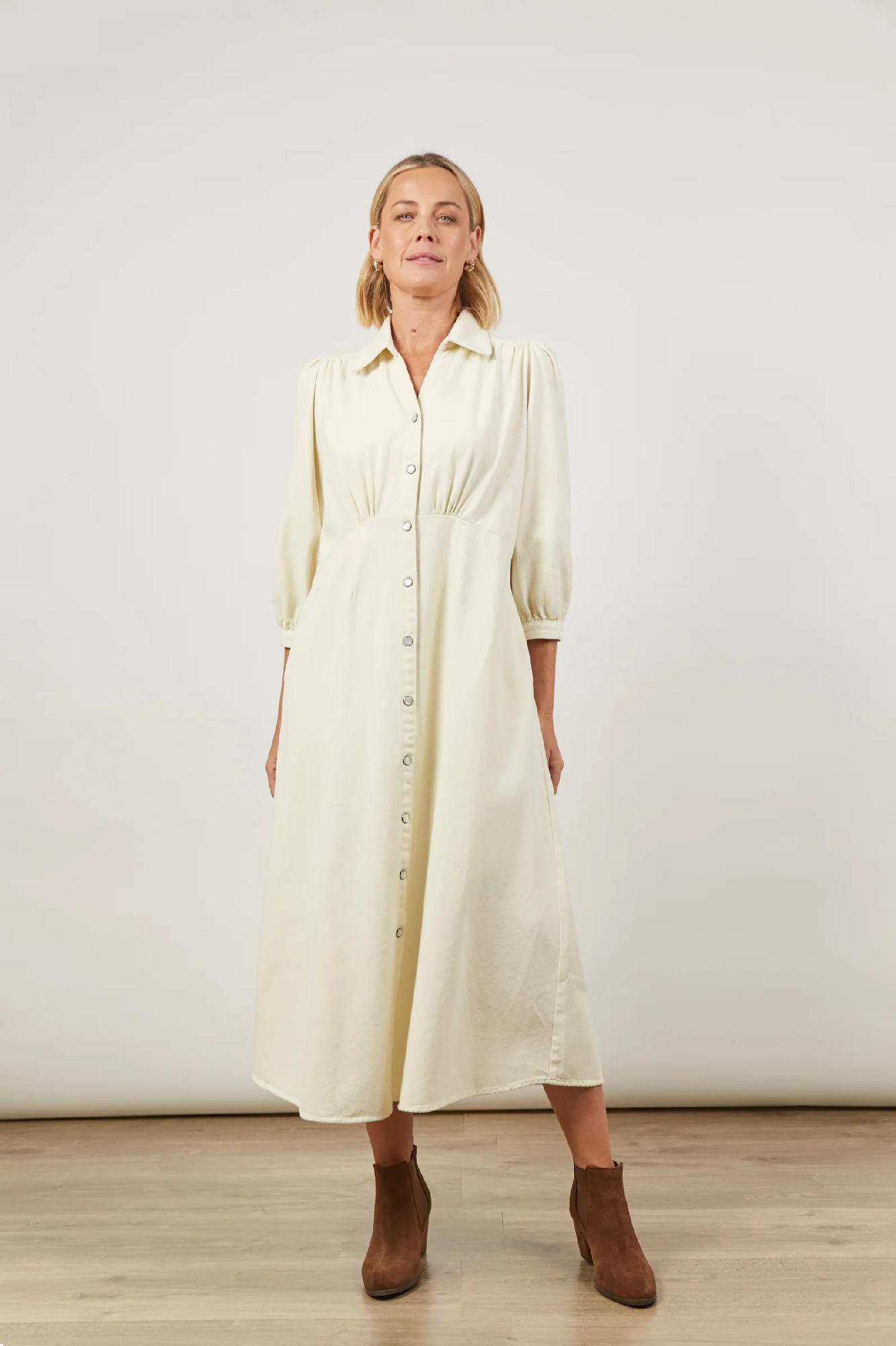 Urban Maxi Creme – The Jones Girls Collections